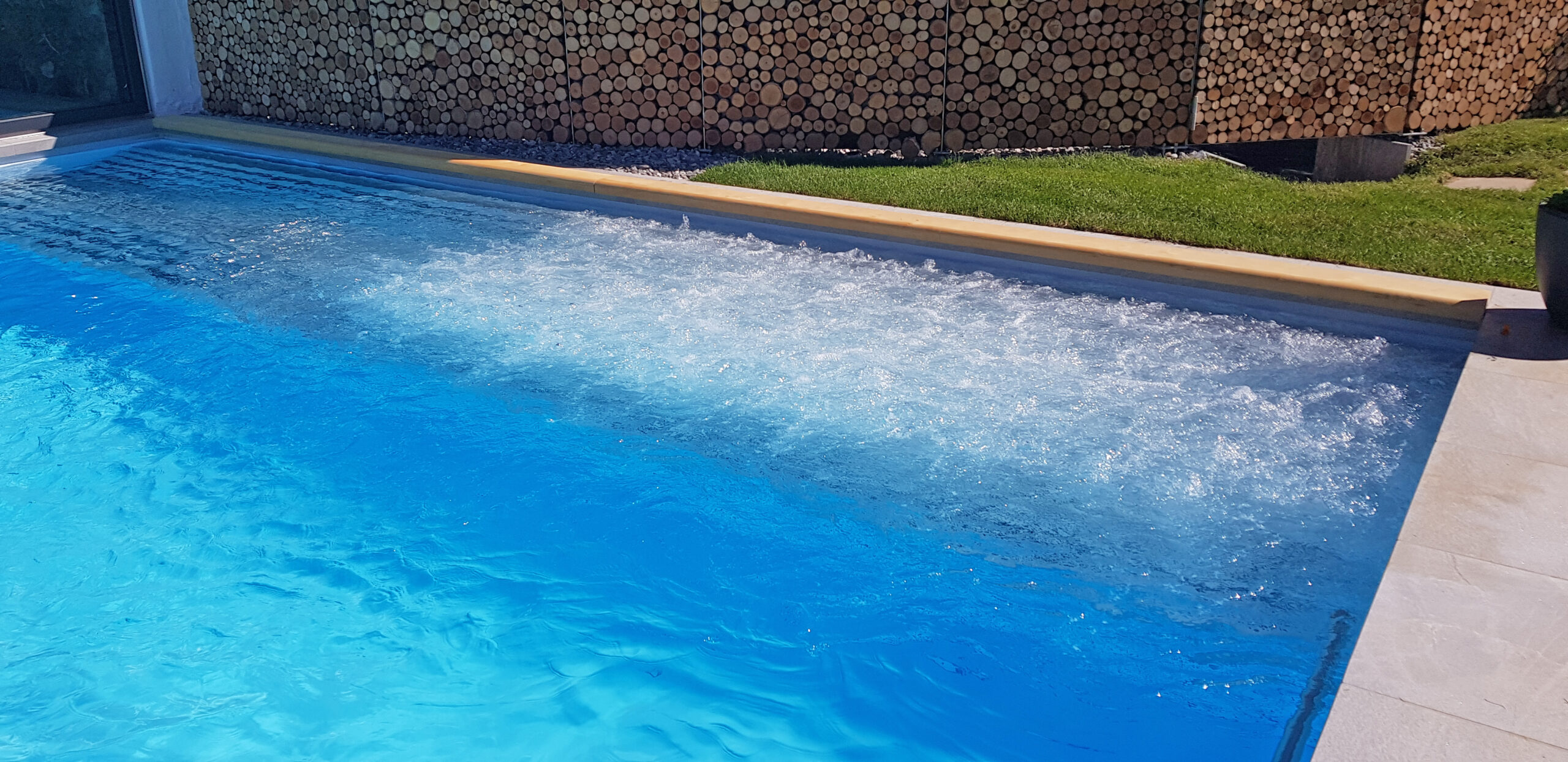 Planung, Bau und Service von Ihrem Pool | Alpha Pool GmbH