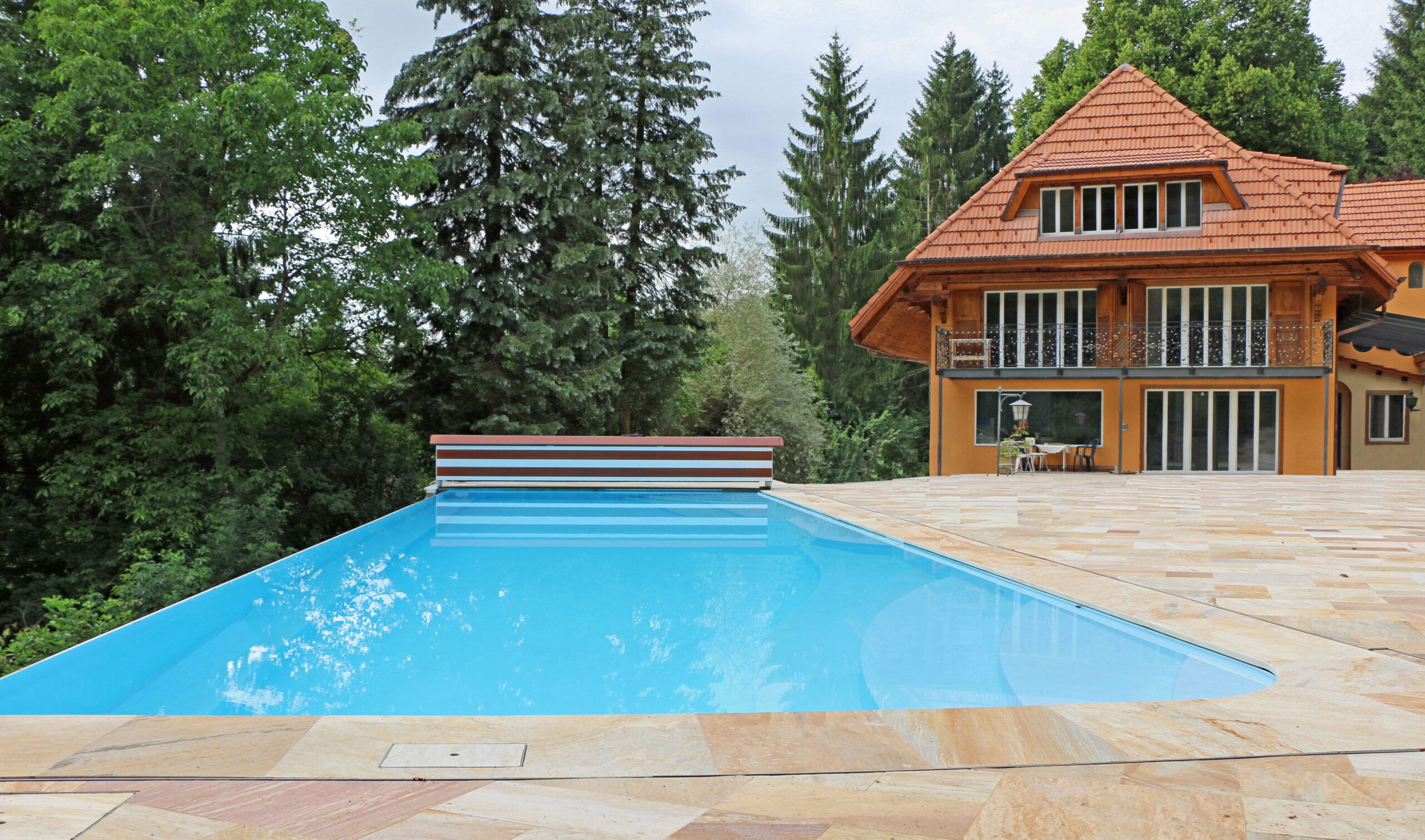 Planung, Bau und Service von Ihrem Pool | Alpha Pool GmbH